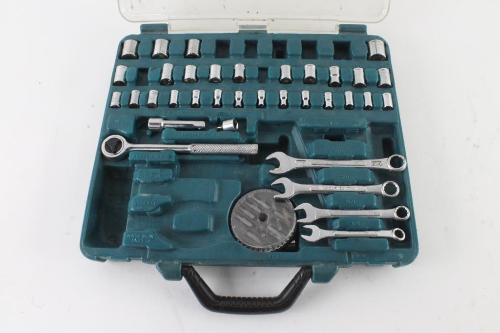 Durabuilt 30+ Piece Tool Set | Property Room