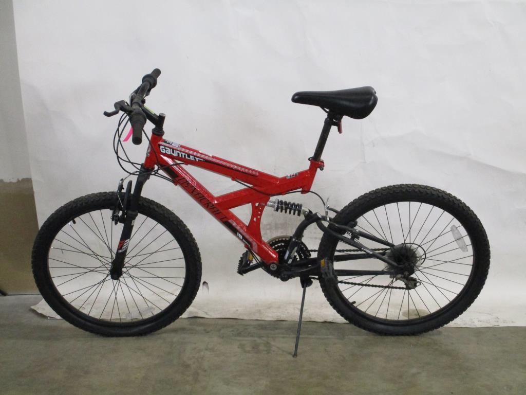 Dyna-craft Gauntlet Mountain Bike | Property Room