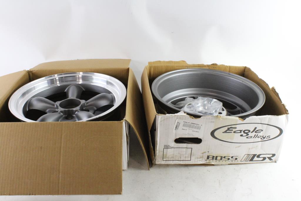 Eagle Alloy's Vehicle 15" Vehicle Rims, 2 Pieces | Property Room