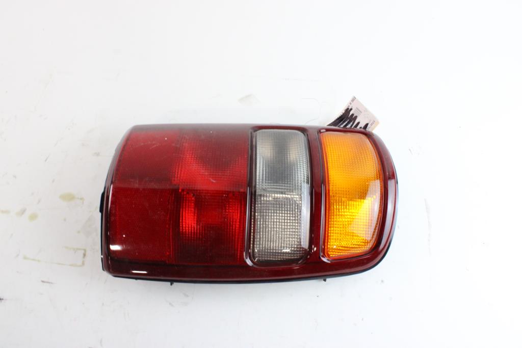 Eagles Eye Driver Side Taillamp Assembly For Chevy Suburban 1500 ...