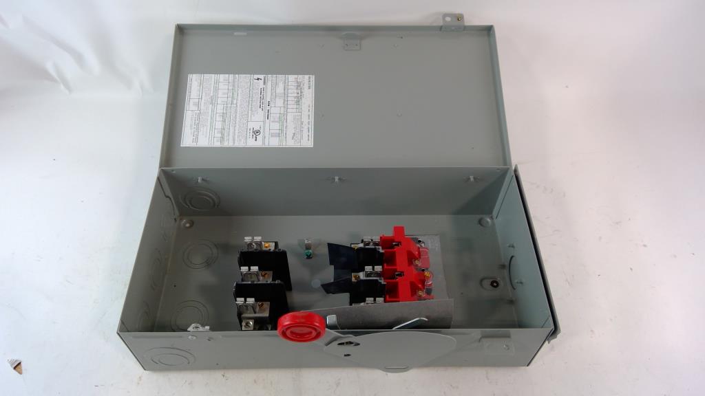 Eaton Heavy Duty Safety Switch | Property Room