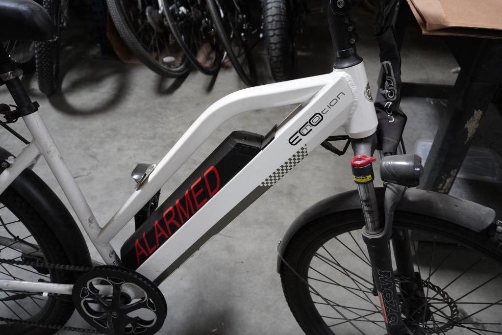 Ecomotion E-Bike | Property Room