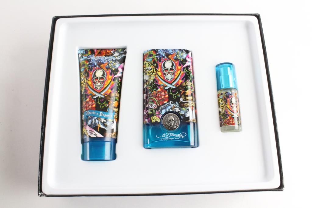 Ed Hardy Hearts & Daggers Men's Three Piece Fragrance Set | Property Room