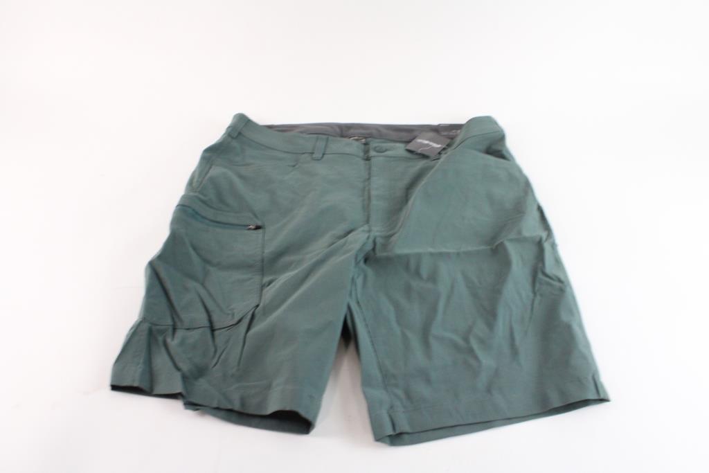 Eddie Bauer Active Regular Shorts, Size 38 | Property Room