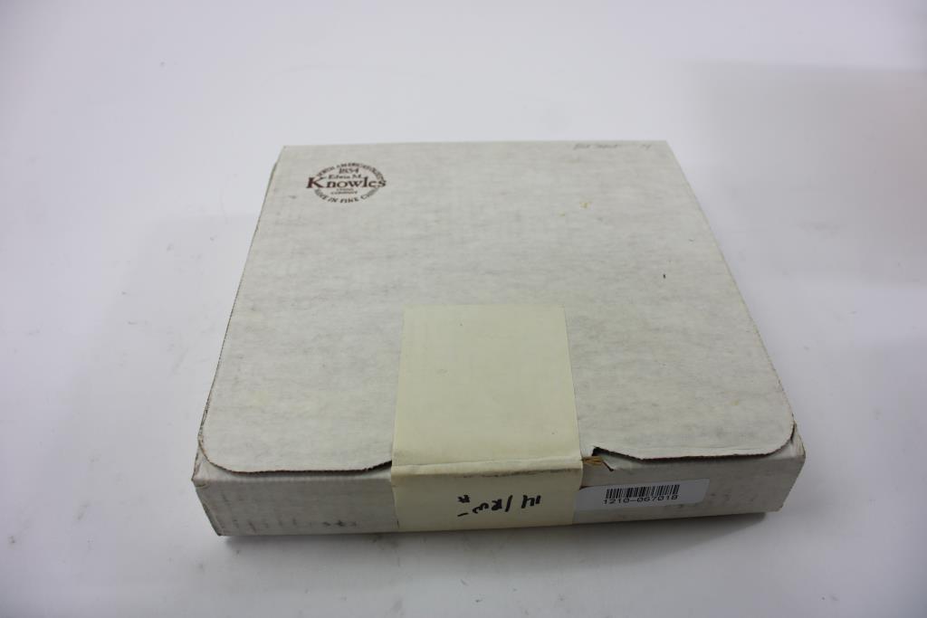 Edwin M. Knowles Collectors Plate | Property Room