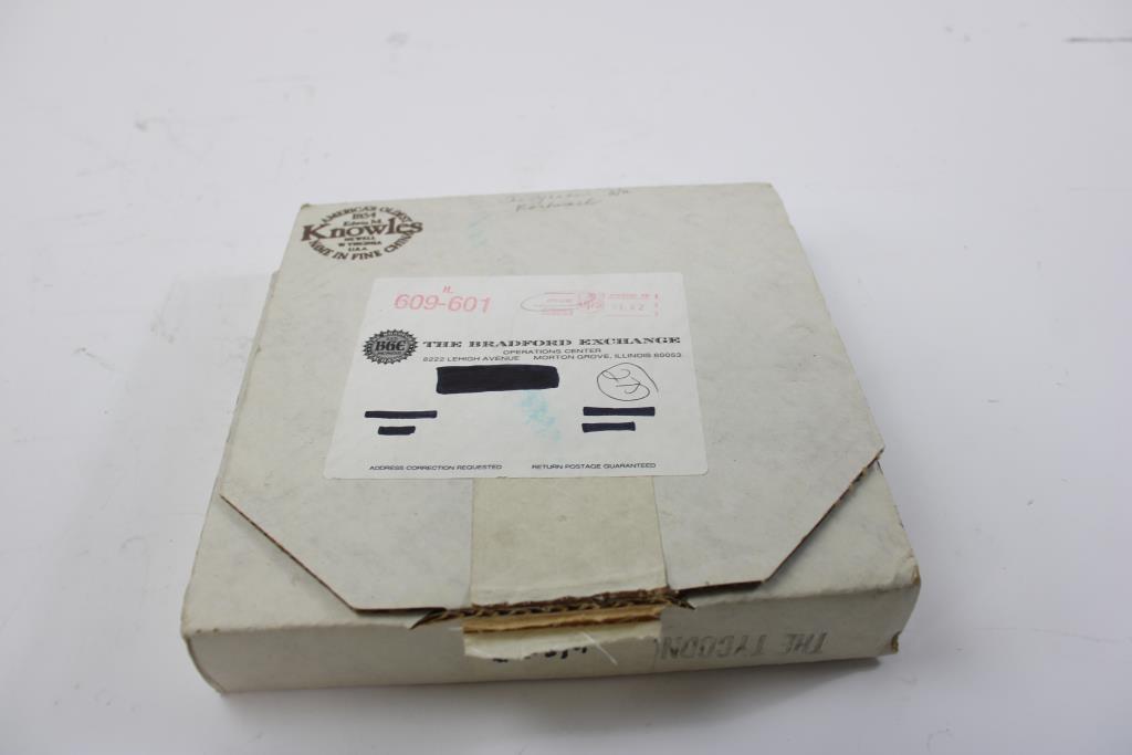 Edwin M Knowles Collectors Plate | Property Room