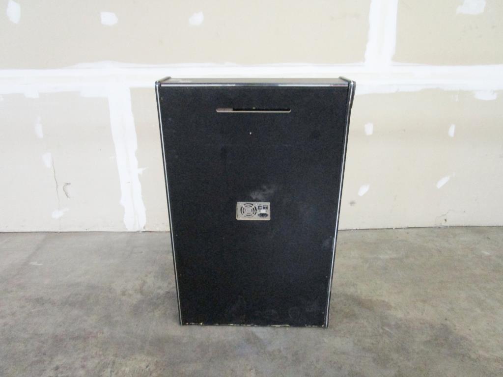 Eight Liner Gaming Machine | Property Room