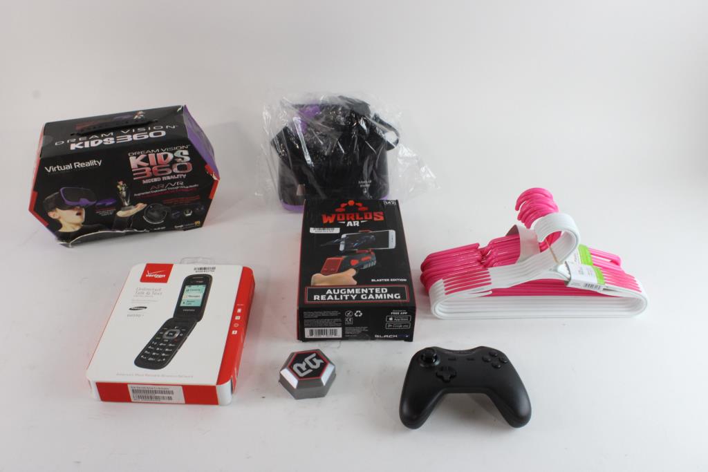 Electronics And Hangars Lot, 5+ PIeces | Property Room