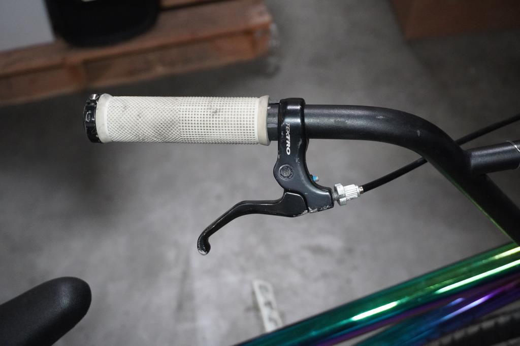 Elite BMX Bike | Property Room