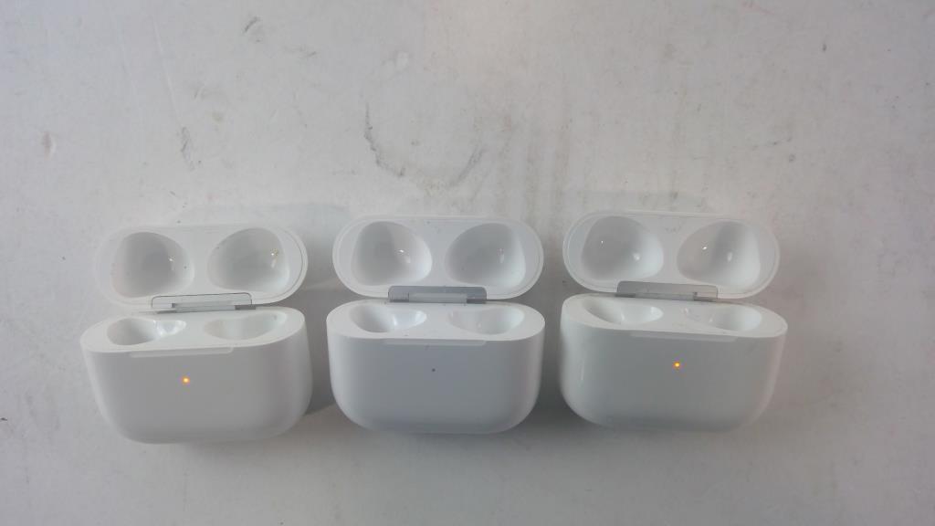 Empty Apple Airpod Pro Cases, 3 Pieces | Property Room
