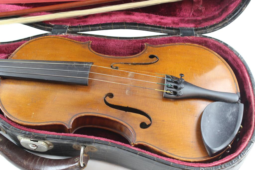 Ernst Heinrich Roth Co Inc 4/4 Violin With Bow In Case | Property Room