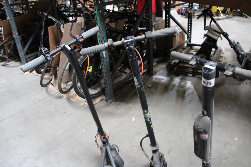 E-Scooter Lot - 5 Scooters | Property Room
