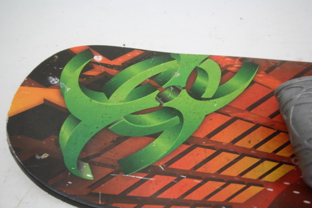 ESP Freeride 110 Kids Beginner Snowboard | Property Room
