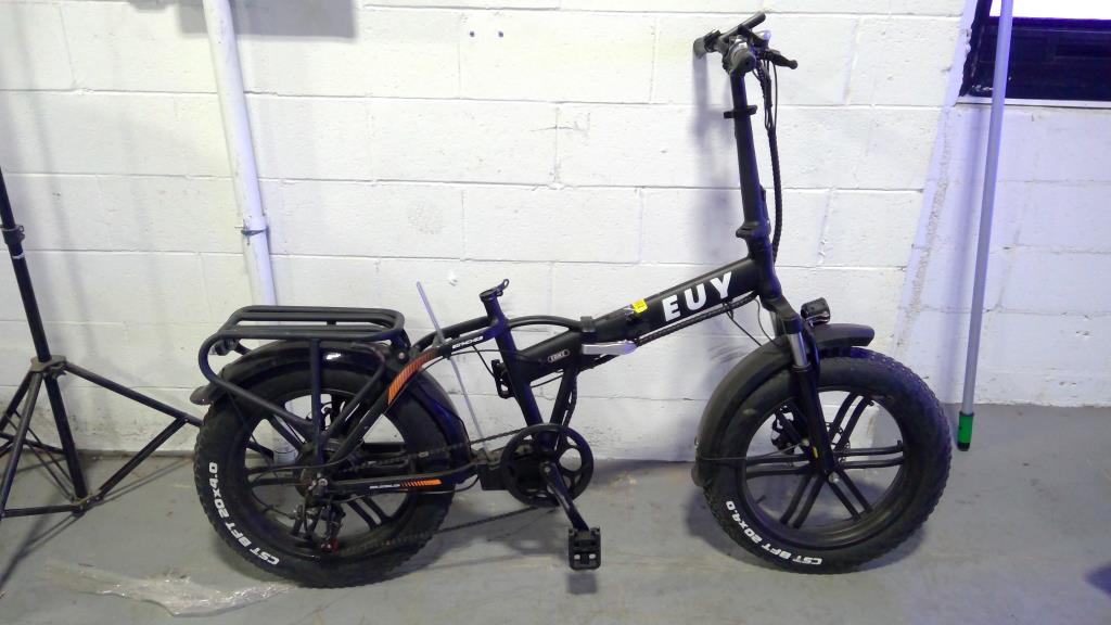EUY E-Bike | Property Room
