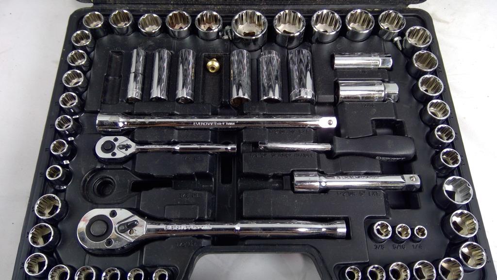 Evercraft Ratchet And Socket Set, 30+ Pieces | Property Room