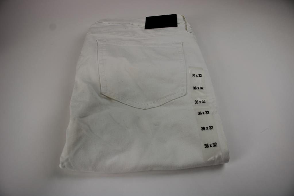 Express Slim Hyper Stretch Pants, Size 36x32, White | Property Room