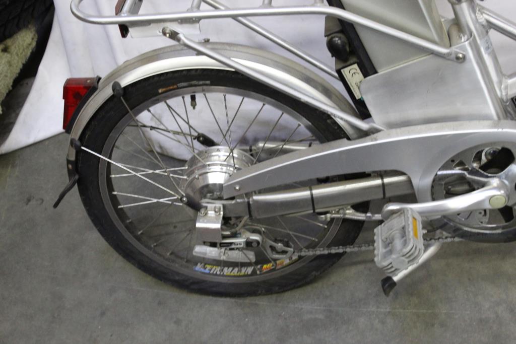 Ezee Quando Electric Bike | Property Room