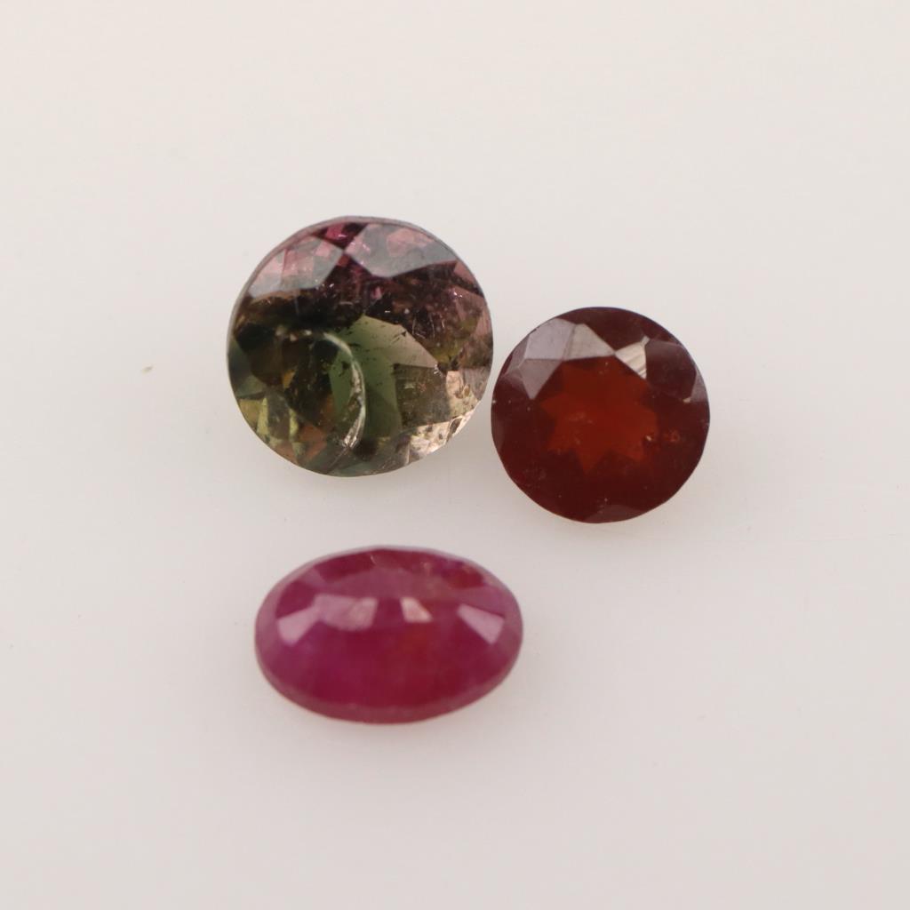 Faceted Loose Gemstones Stones, 3 pieces | Property Room