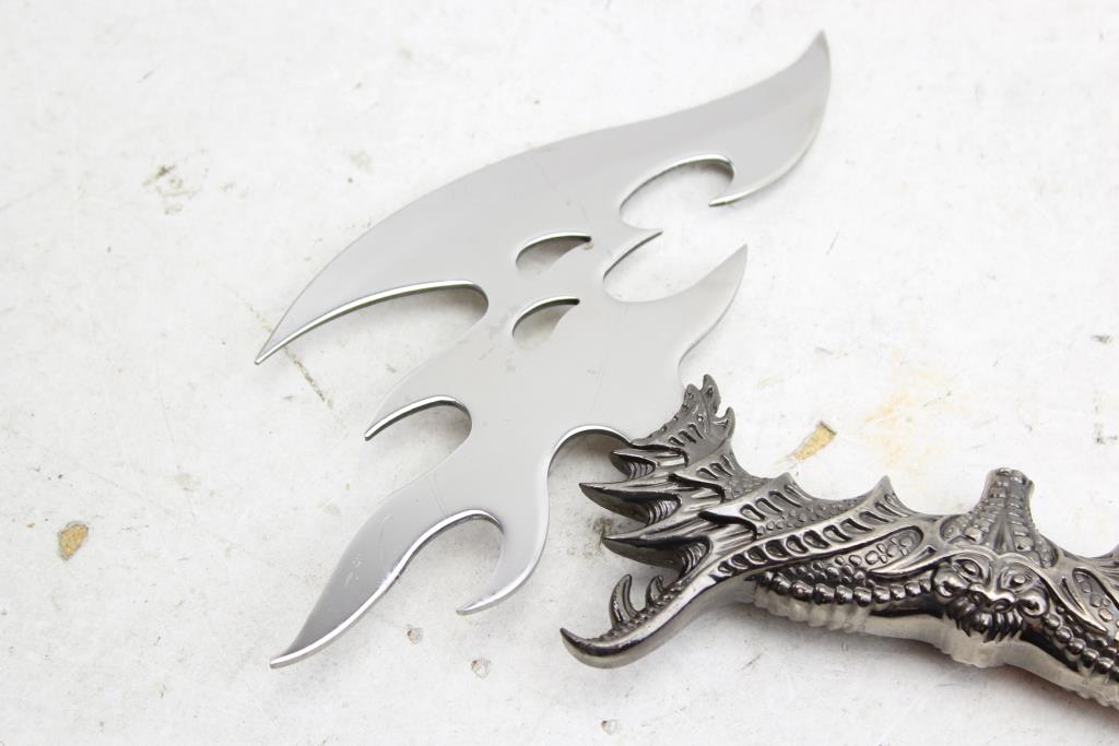 Fantasy Fist Weapon | Property Room