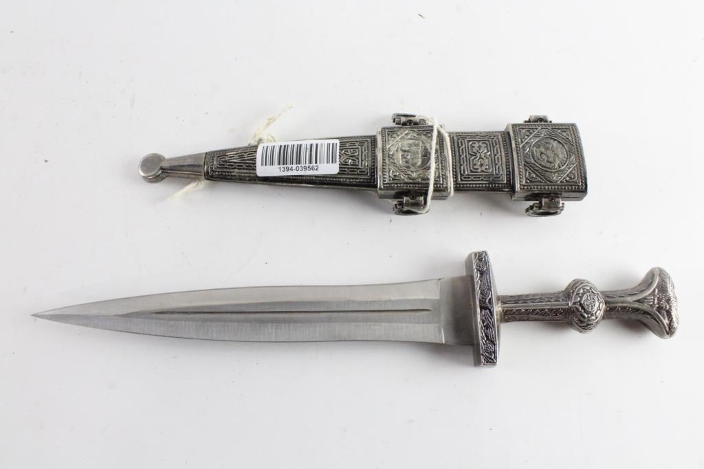Fantasy Knife With Sheath | Property Room