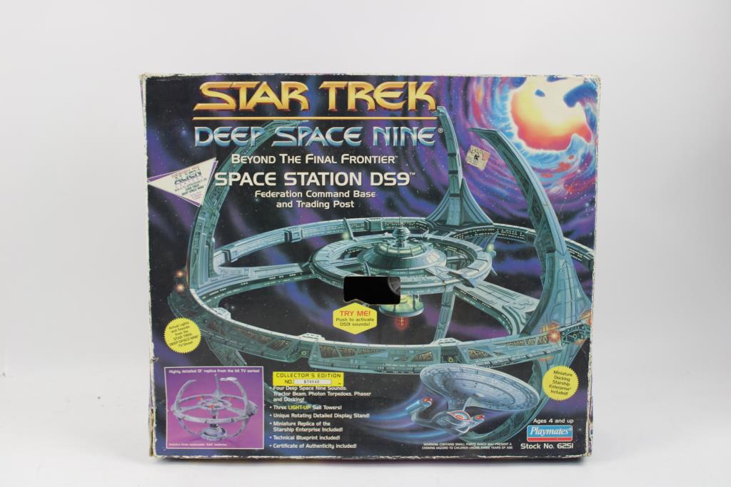 Fantasy, Star Trek Spac Station DS9, Star Trek Collectible Toys, Bag ...