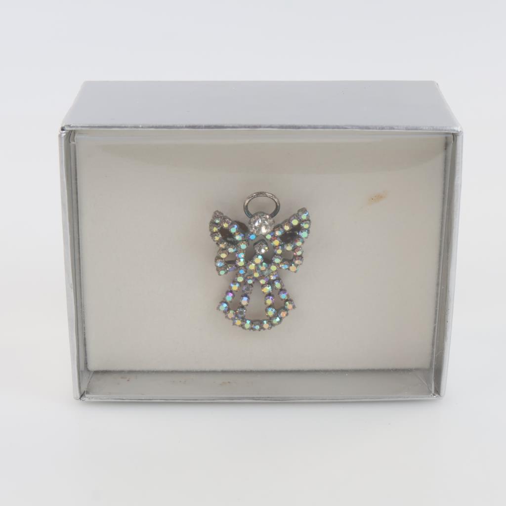 Fashion Angel Pin Clear Stones; Accessory Crossing, 1 Piece | Property Room