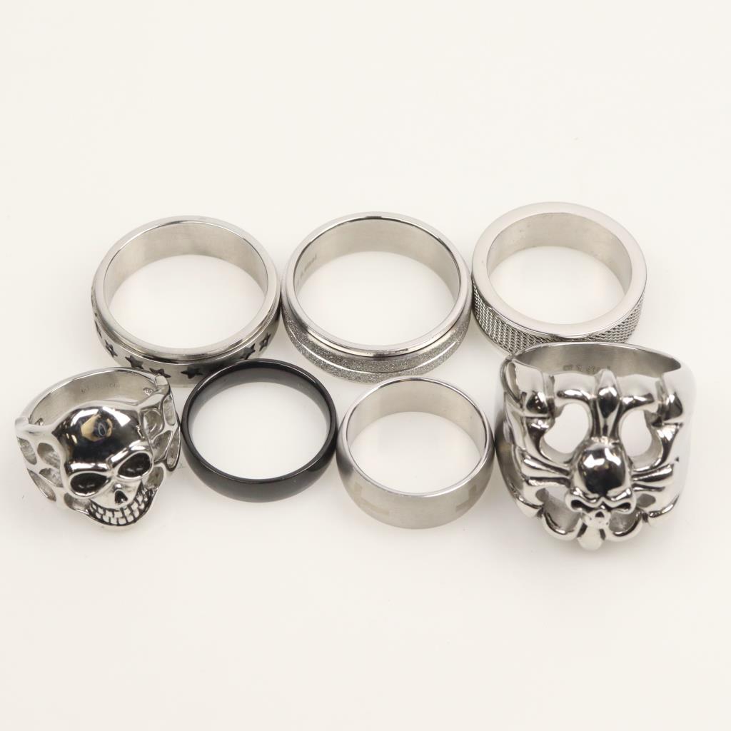 Fashion Rings, 7 Pieces | Property Room
