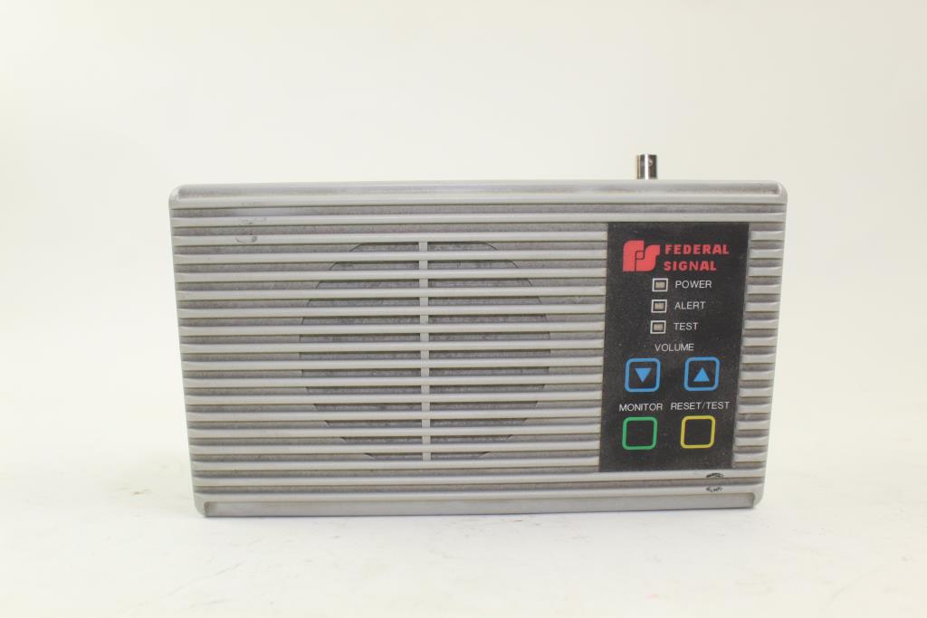 Federal Signla I-hio Radio Receiver | Property Room