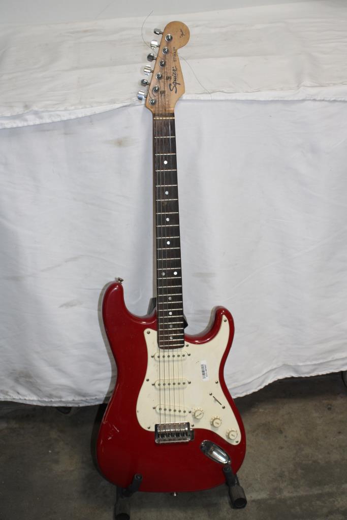 Fender Squier Strat Electric Guitar | Property Room