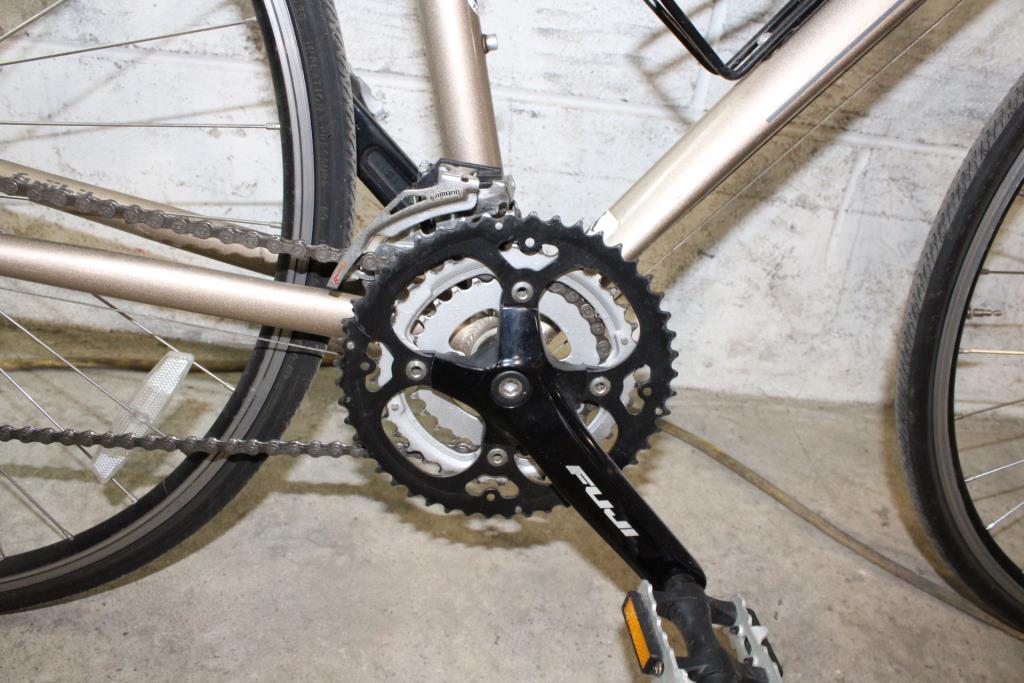 Fiji Absolute 3.0 Hybrid Bike | Property Room
