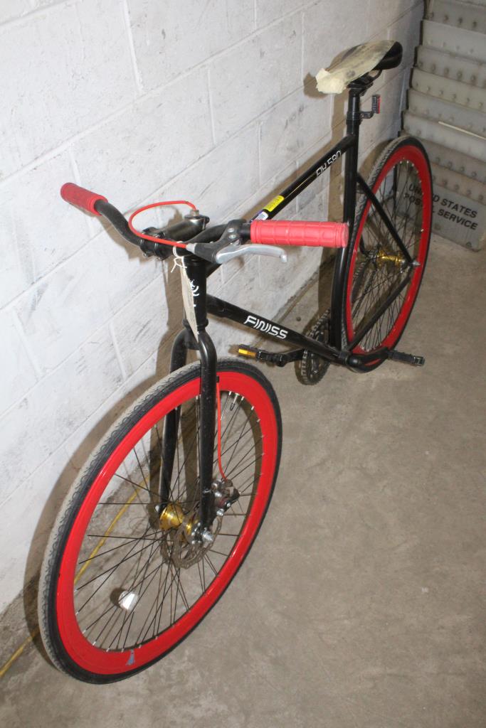 Finiss Fix 580 Single Speed Road Bike | Property Room