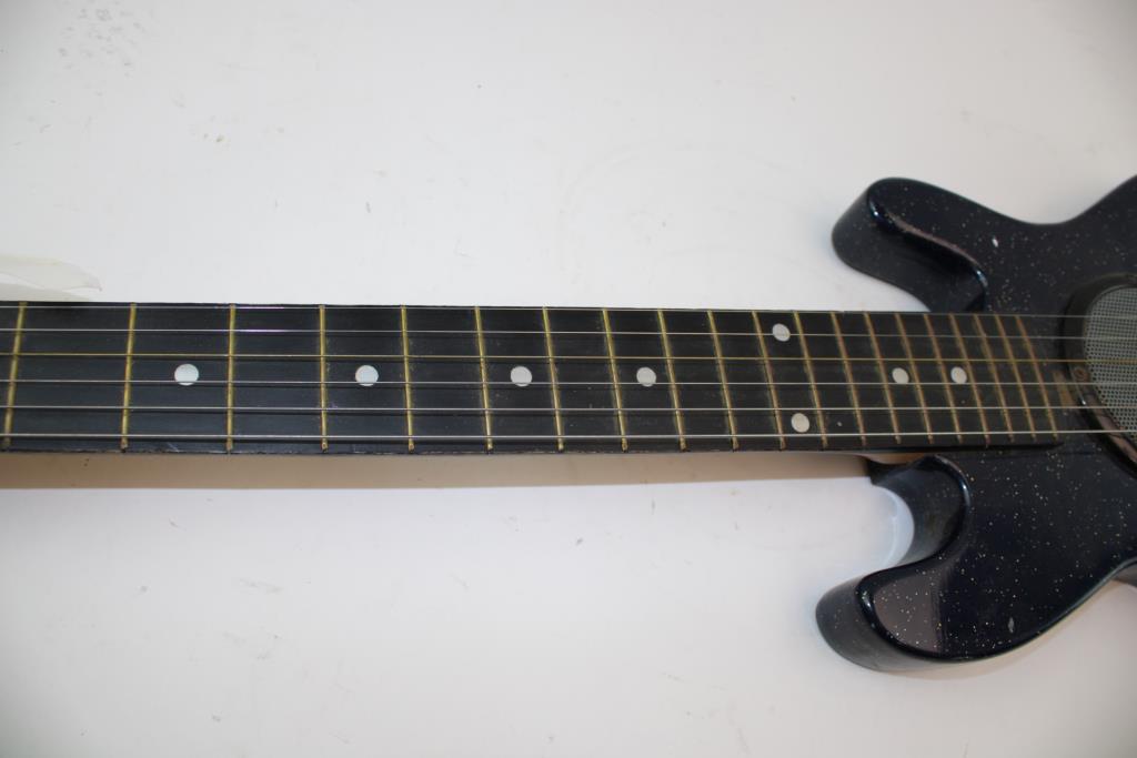 First Act Discovery Kid's Electric Guitar | Property Room