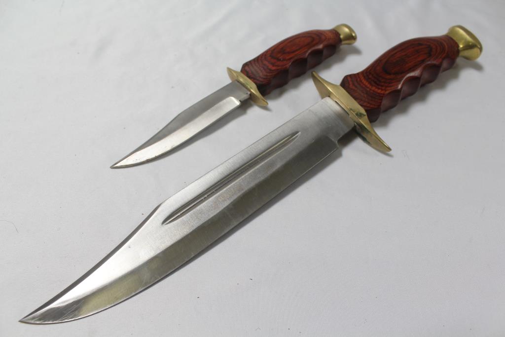 Fixed Blade Bowie Knives And Sheath: 2 Knives | Property Room