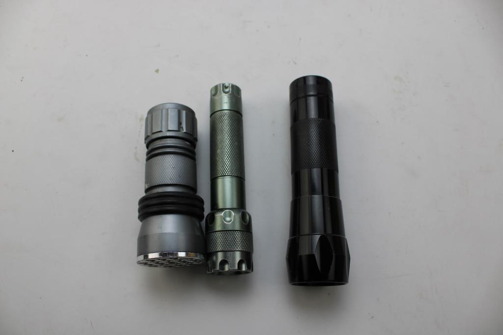 Flashlights: Husky, River Rock, Mini MagLite And More: 10 Pieces ...