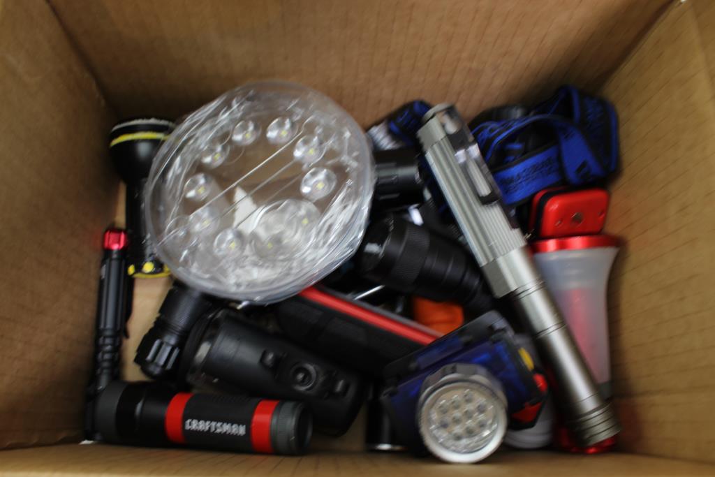 Flashlights: Quantum, Coast, Duracell, Element: 10+ Items | Property Room