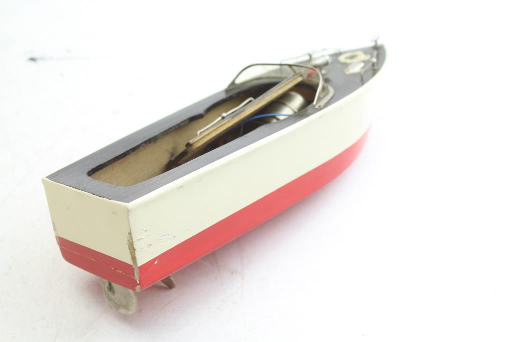 Fleet Line Speedboats The Fiesta Queen Battery Powered Boat | Property Room