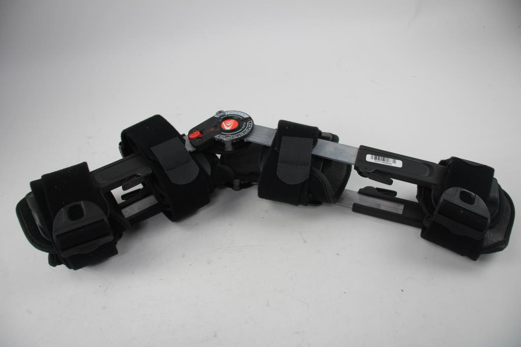 Flex Knee Brace | Property Room