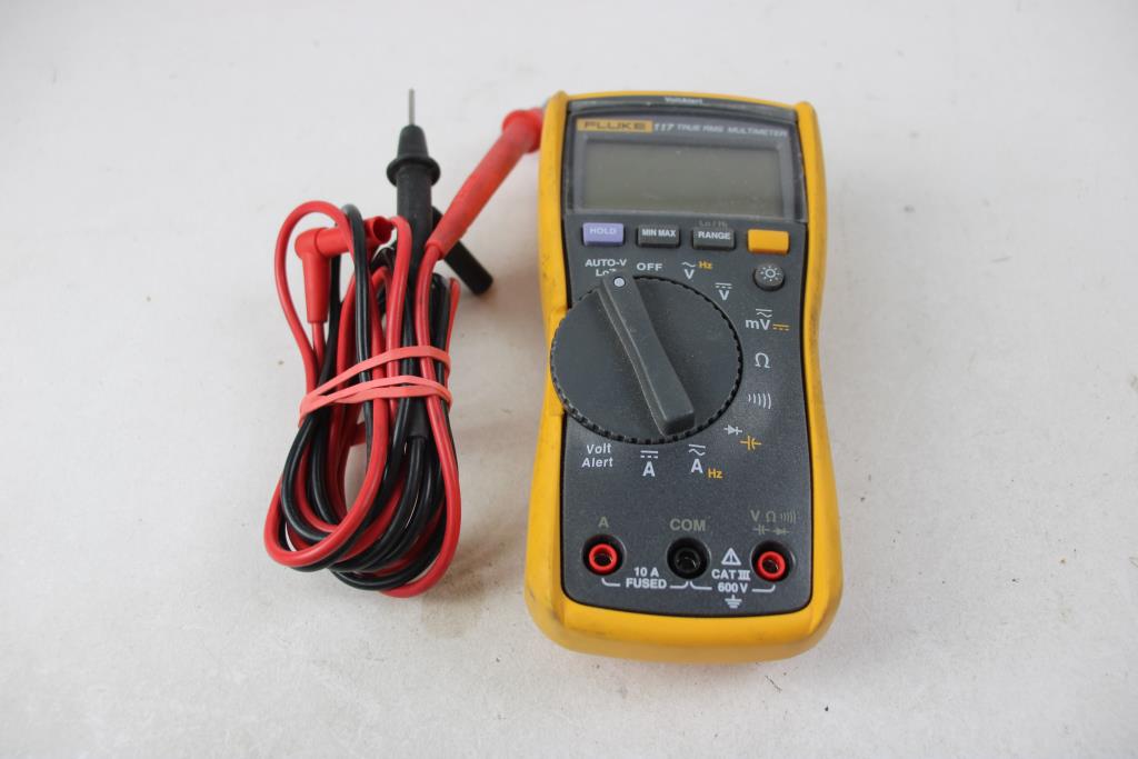 Fluke 117 True RMS Multimeter | Property Room