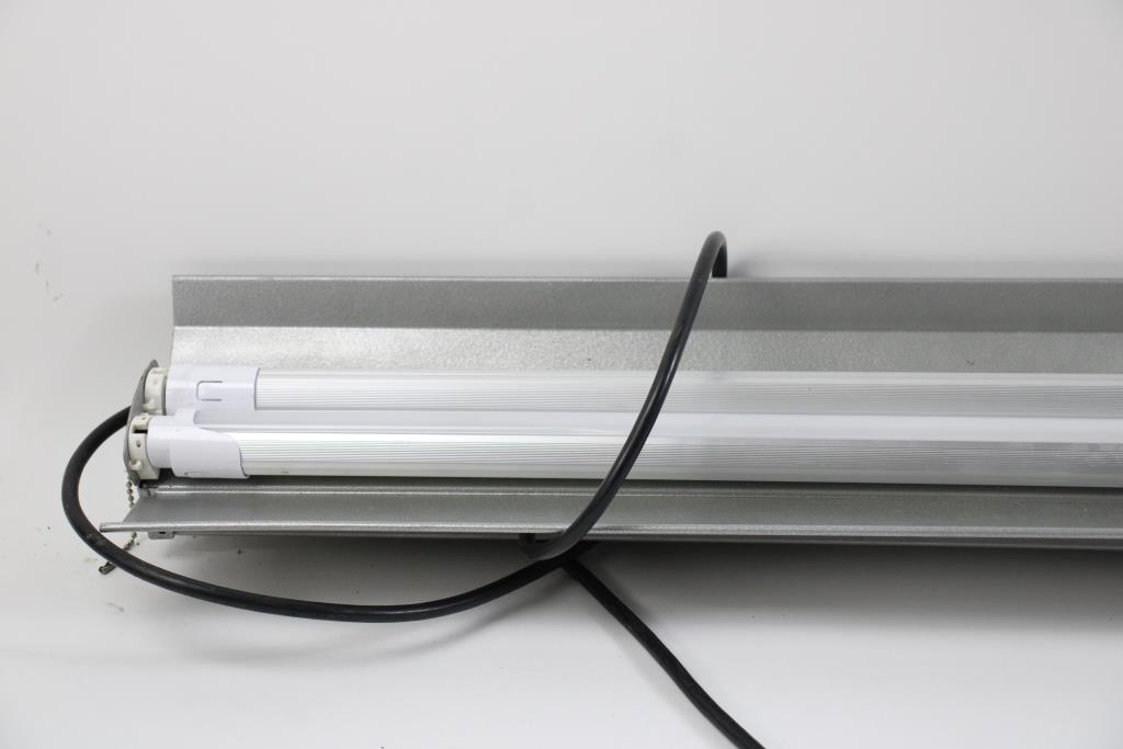 Fluorescent Light With 2 Bulbs | Property Room