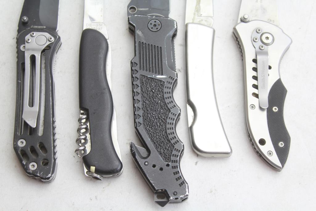 Folding Knives; 5 Pieces | Property Room