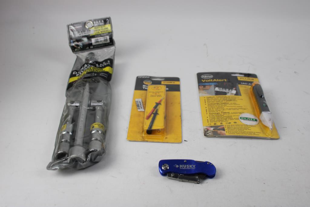 Folding Lug Wrench, Sure Grip,volt Alert, Lock, 4 Pieces | Property Room