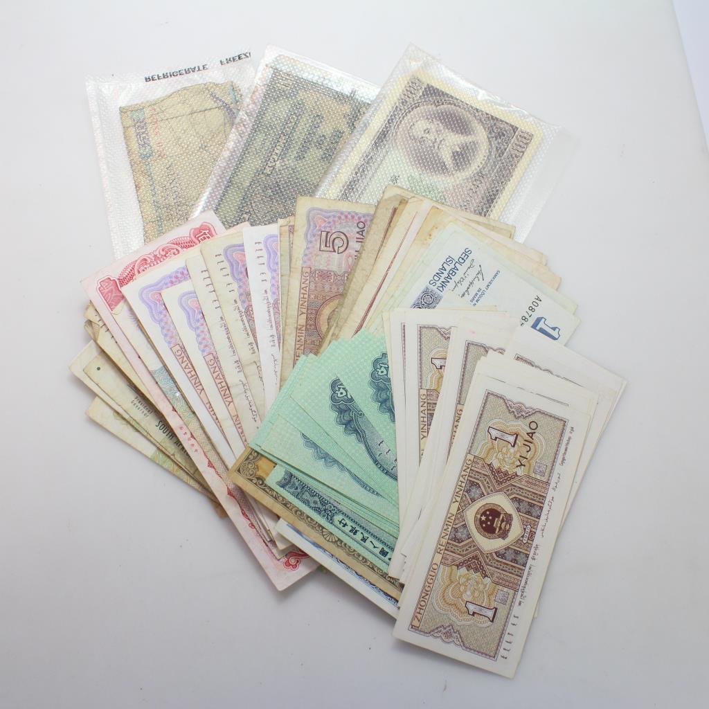 Foreign Currency, 100 Pieces | Property Room