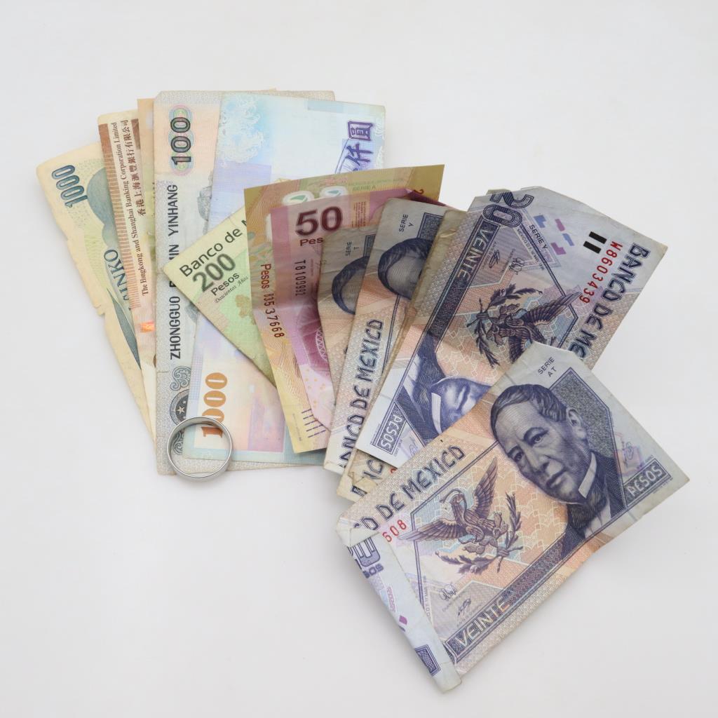 Foreign Currency And Metal Fashion Ring, 13+ Pieces | Property Room