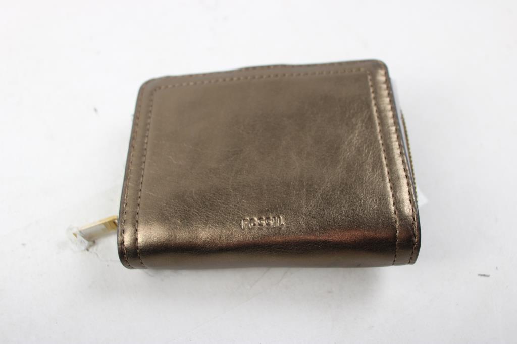 Fossil Wallet | Property Room