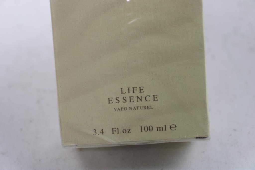 Fragrance 3.4 Fl Oz | Property Room