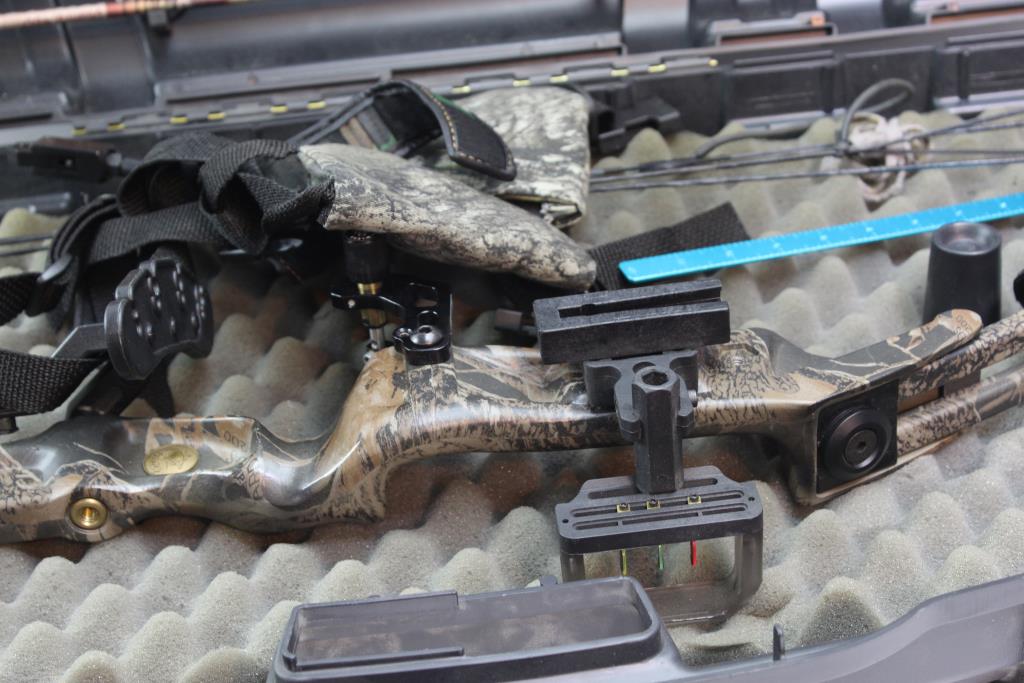 Fred Bear Buck Fever Compound Bow With Case And Accessories | Property Room