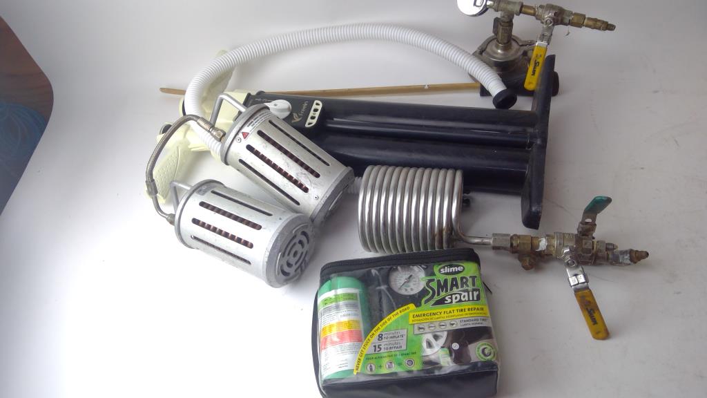 Freein Double Chamber Hand Pump, Slime Smart Spair Emergency Tire Kit ...