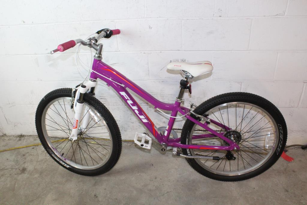 Fuji Dynamite Mountain Bike | Property Room