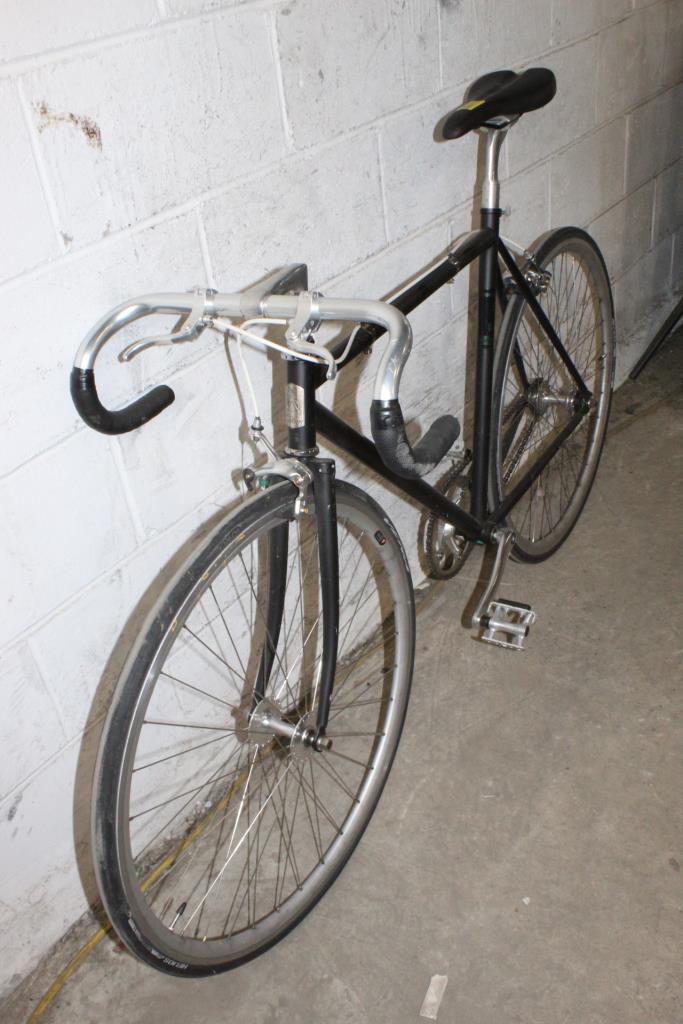 Fuji Feather Single Speed Road Bike | Property Room