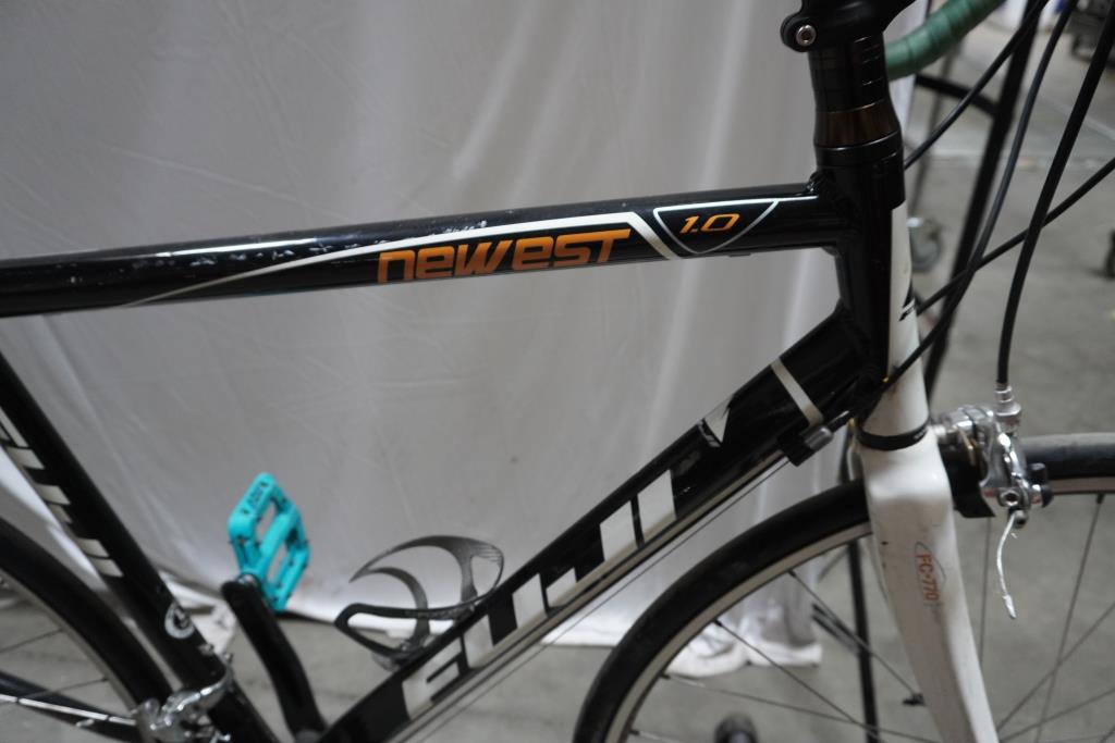 Fuji Newest 1.0 Road Bike | Property Room